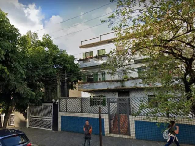 Prédio comercial ao lado da estação do metrô do jardim são paulo com 12 salas