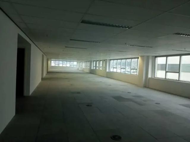 Prédio / Comercial / Centro