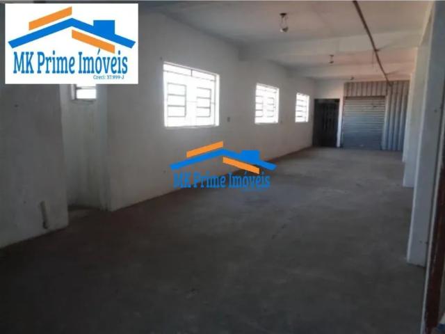 Prédio Comercial com 744m², 3 andares e Estrutura p/ Elevador Rochdalle