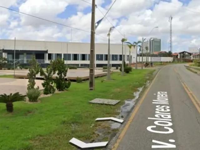 Prédio Comercial com 07 lojas para locação R$ 8.000/mês cada loja Calhau