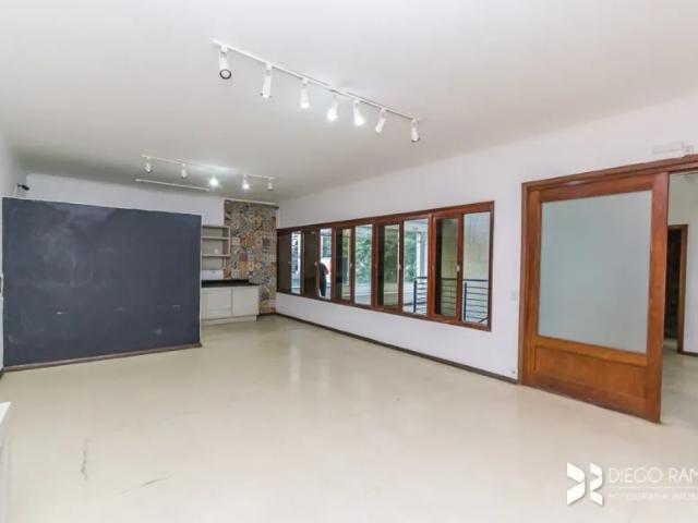 Prédio comercial com 1000m²