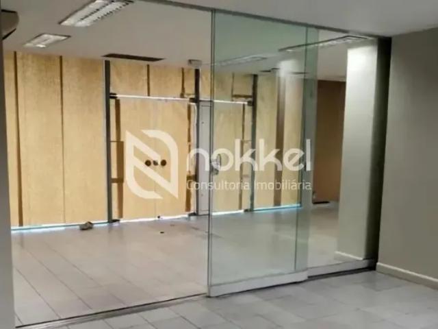 Prédio Comercial com 1556 m², Térreo e 3 andares na Chácara Santo Antônio