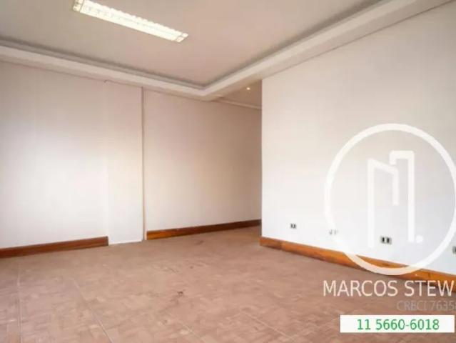 Prédio Comercial com 450 m² em Interlagos, Veleiros, Socorro
