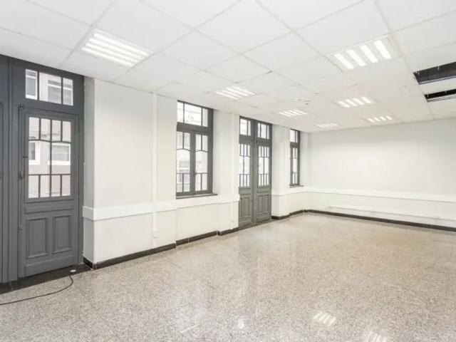 Prédio Comercial com 300m² no Centro Histórico