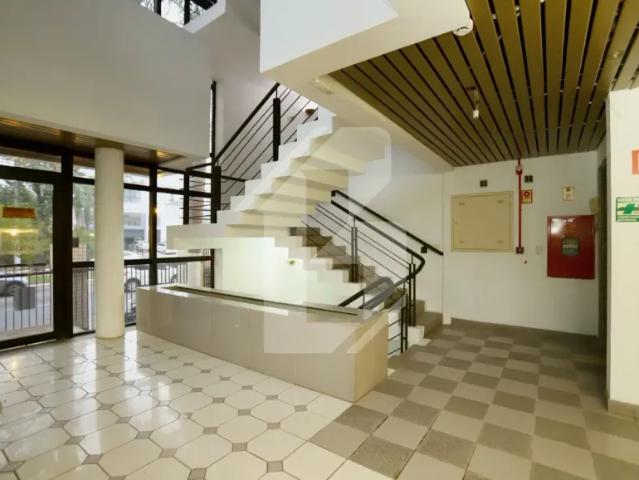 Prédio comercial com 3 andares para locação no bairro petrópolis
