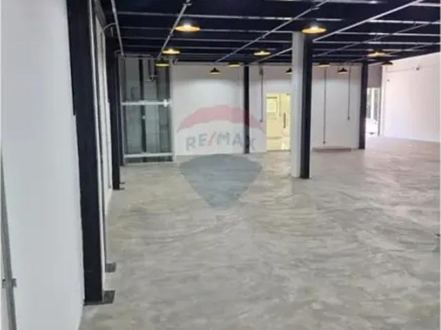 Prédio Comercial de Alto Padrão para Locação em Alphaville