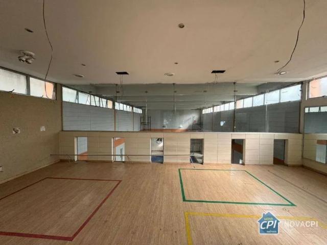 Prédio comercial em Santos Oportunidade
