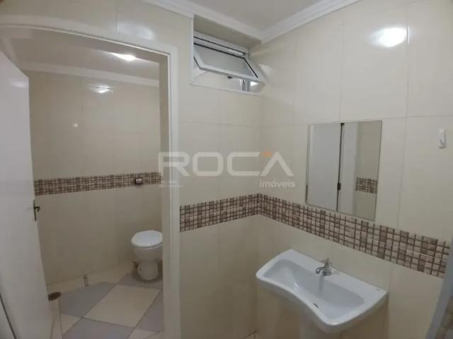 Prédio Comercial para alugar na Vila Seixas, Ribeirão Preto: Ótima localização e estrutura!