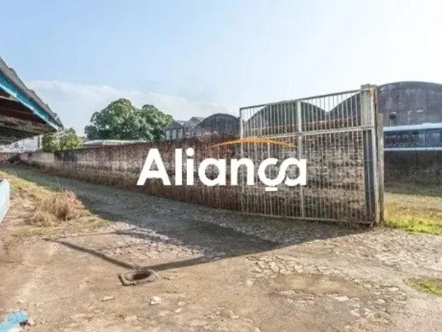 Prédio comercial para alugar no bairro Floresta em Porto Alegre