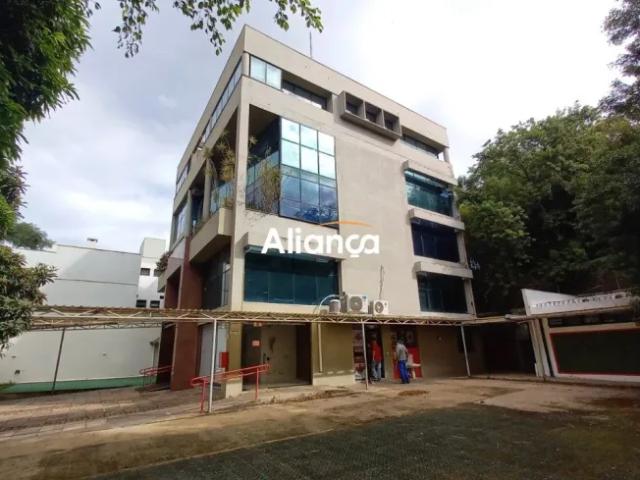 Prédio comercial para alugar no bairro Higienópolis em Porto Alegre, com aproximadamente 1.096m² de