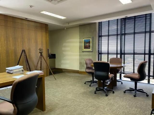 Prédio comercial para alugar no Jardim Santa Candida com 986 m²