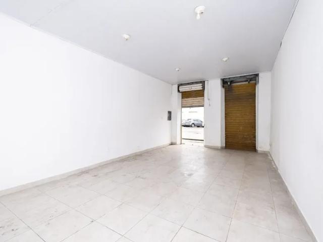 Prédio Comercial para Aluguel no Centro de Pelotas RS com ótima visibilidade, grande fluxo de pesso