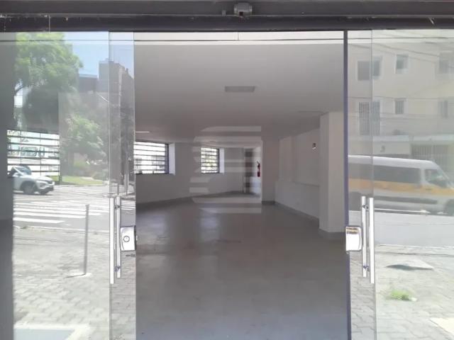 Prédio Comercial para Locação com 4 Salas e 8 banheiros, 1790 m²