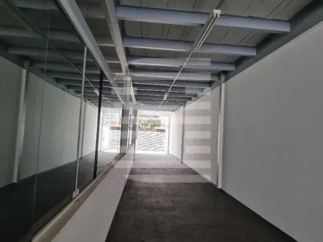Prédio comercial para venda em Campinas, Taquaral 704m²