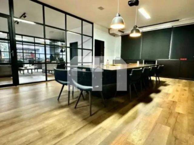 Prédio Comercial proximo ao Metro Belem