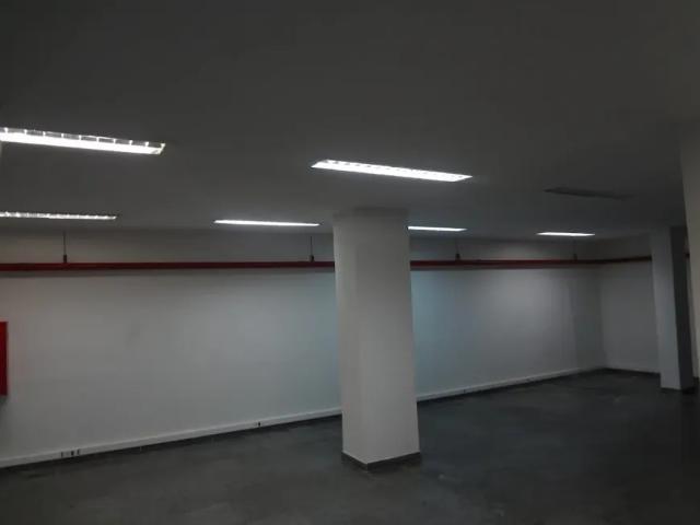 Prédio: / Comercial / Rio Comprido