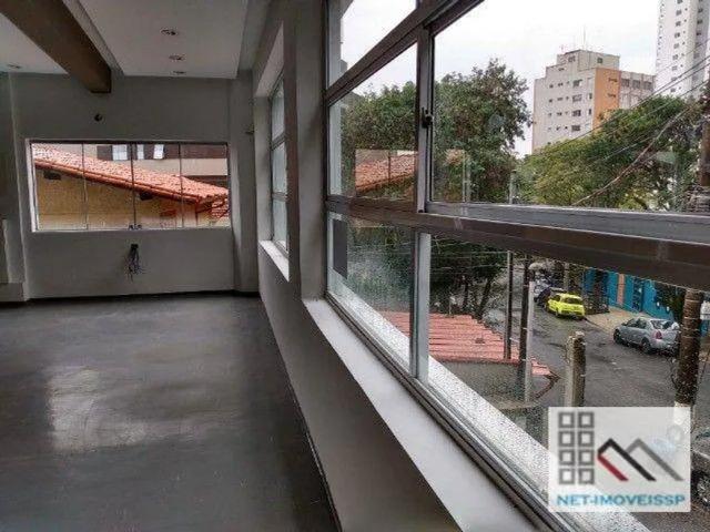 Prédio comercial 528m², 8 salas, 6 banheiros, 3 vagas. A 400 metros da estação vila madalena