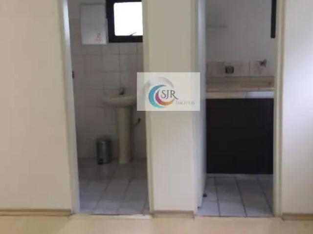 Prédio de 235 m² com 2 andares
