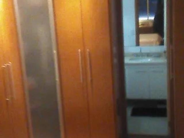 Prédio imponente e apartamento charmoso