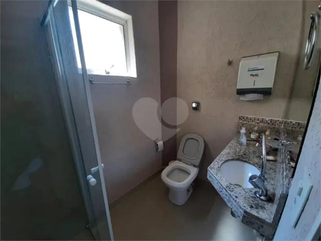 Prédio inteiro à venda em Carandiru SP