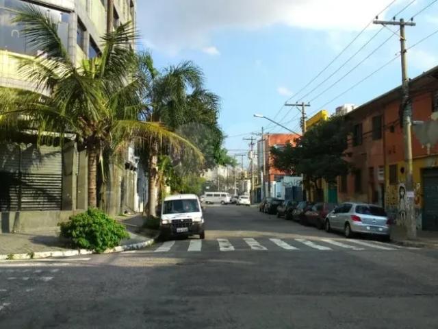 Prédio inteiro à venda ou para locação em Barra Funda SP