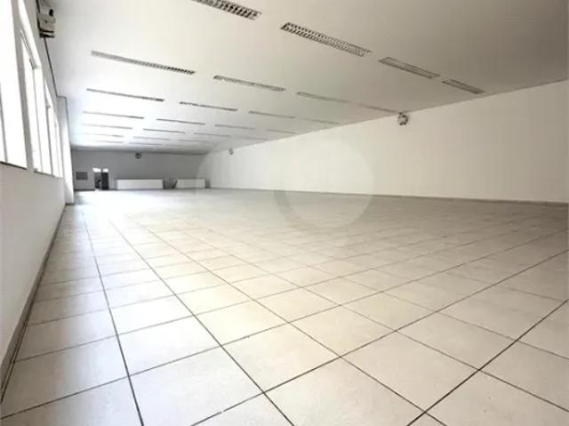 Prédio inteiro à venda ou para locação em Centro SP