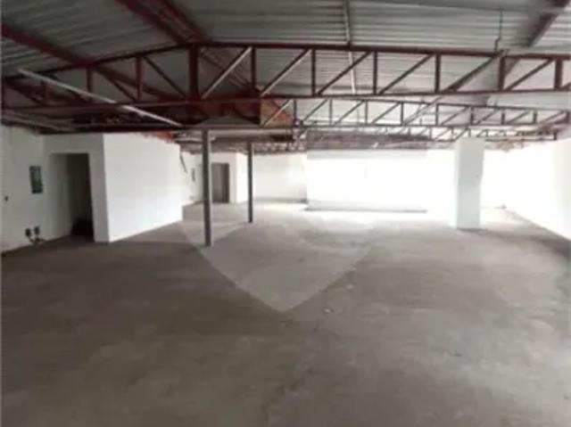 Prédio inteiro à venda ou para locação em Imirim SP