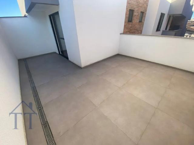 Prédio moderno com excelente localização no bairro Costa e Silva