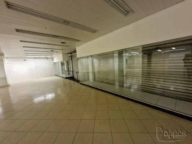 Prédio comercial para alugar no Centro com área útil de 667 m² disponível