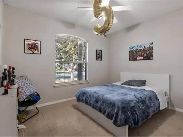 Pr large bedroom Clermont Aug 15