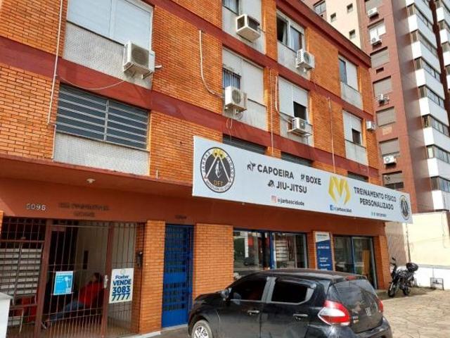 PROTASIO ED. PEQ. LINDO E AMPLO AP. 2 DORM. C/ GAR. BARBADA