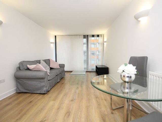 Proton Tower, Blackwall Way, Canary Wharf E14