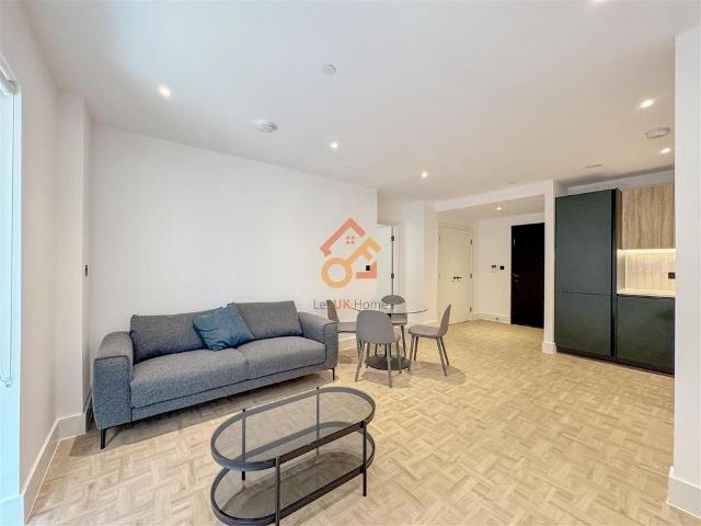 Provence Apartments, 3 Monarch. 1 bed flat to rent £2,600 pcm £600 pw