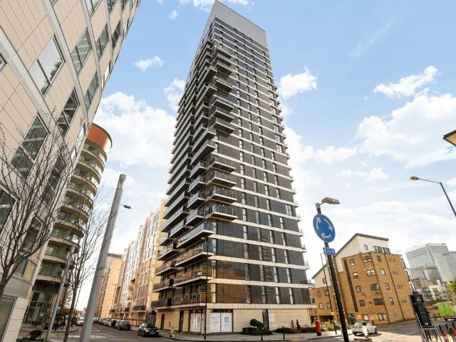 Province Square, Canary Wharf E14, 2 bed flat to rent, £2,450 pcm | PrimeLocation