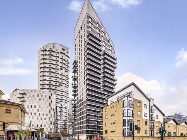 Province Square, Canary Wharf E14, 2 bed flat to rent, £2,450 pcm | PrimeLocation
