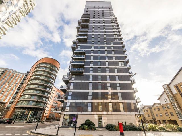 Province Square, Canary Wharf E14, 2 bed flat to rent, £2,385 pcm | PrimeLocation