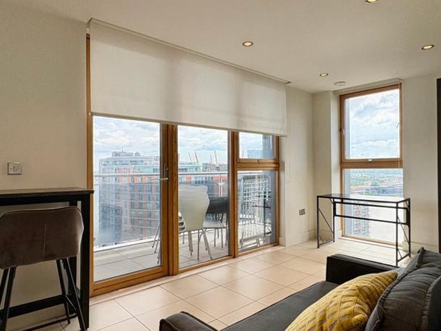 Province Square, Canary Wharf 1 Bed | 18th Floor