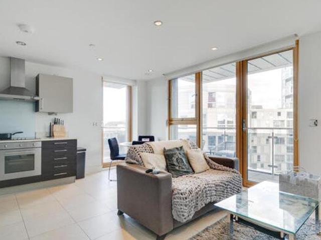 Province Square, London, 1 Bedroom Flat