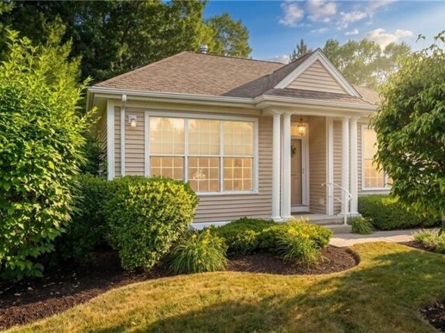 Providence Pike Unit,north Smithfield, Condo For Sale