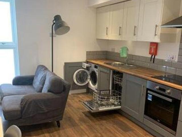 Providence Place, Leeds, 2 Bedroom Detached