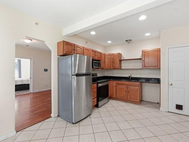 Providence St Apt,worcester, Condo For Sale