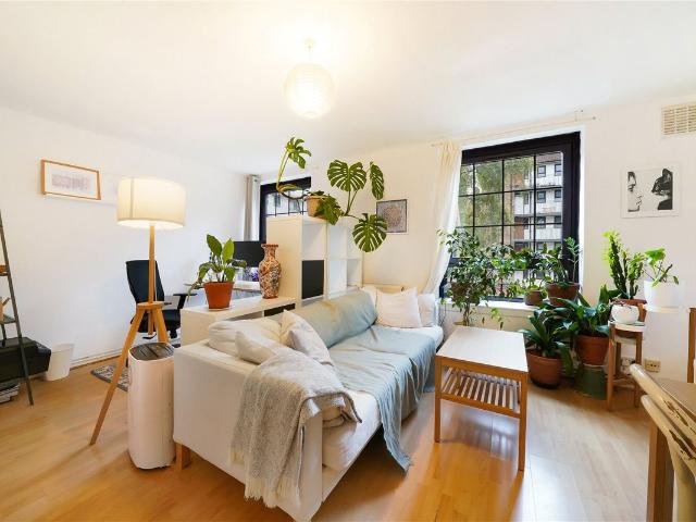 Provost Estate, London N1, 1 bed flat to rent, £2,100 pcm | PrimeLocation