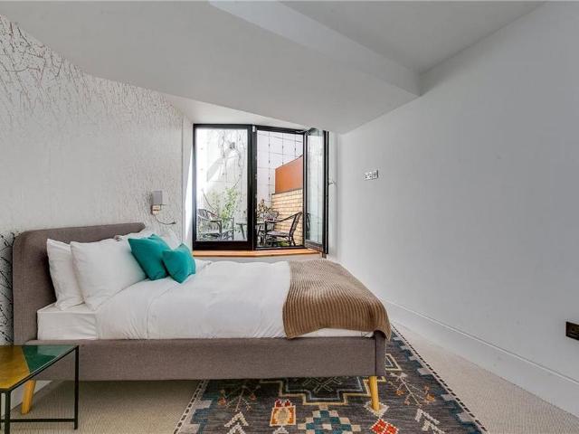 Prowse Place, London NW1 3 bed house to rent £4,200 pcm £969 pw