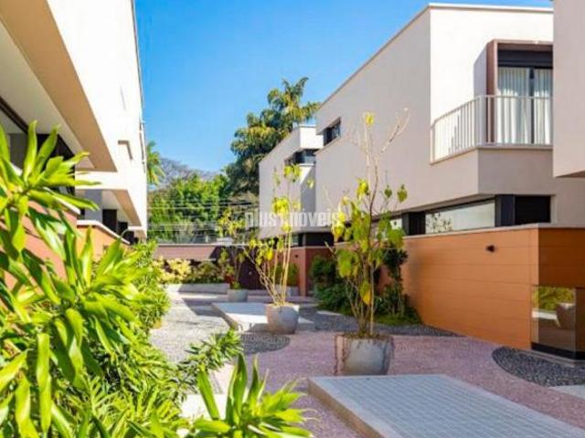 PRÓXIMO A CHÁCARA FLORA 487,0M²AU 4 SUÍTES, 4 VAGAS