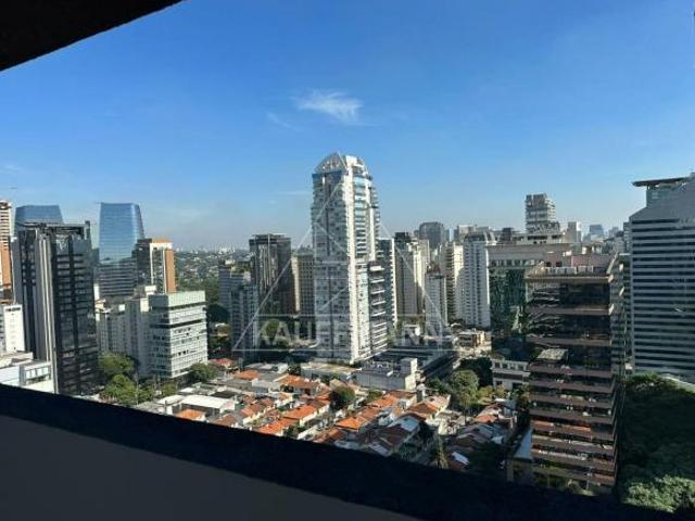 Próximo ao Parque do Povo, Apartamento novo, Andar alto com vista livre, 3 suítes
