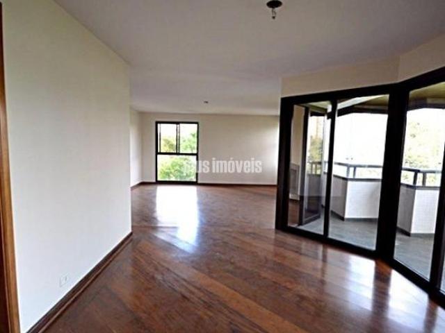 PRÓXIMO AO PORTAL A CIDADE E COLÉGIO PORTO SEGURO 4 DORMS 2 SUÍTES 3 GAR, LIVING C/TÇO GOURMET