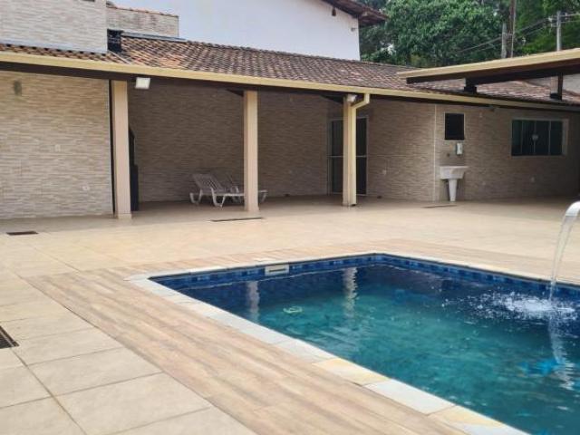 PRÓXIMO AO RODOANEL CASA TÉRREA COM PISCINA