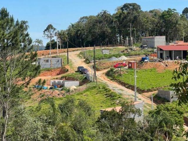 Próximo da Cachoeira Vargem do Salto Terreno de 500m² em Ibiúna