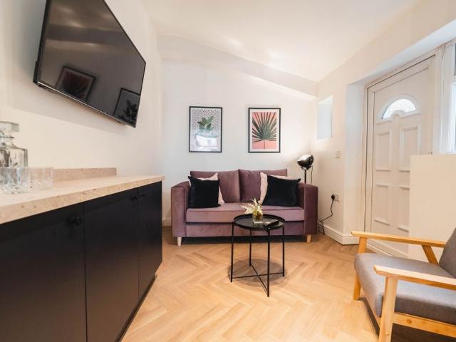 Professional House In Ashton Under Lyne Bedroom 5