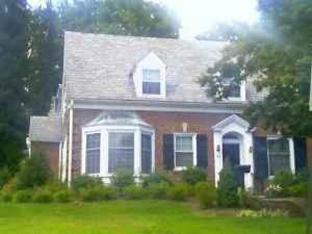 PROFESSIONAL OFFICE SPACE Sublet By Day or Full Time Wayne, PA map